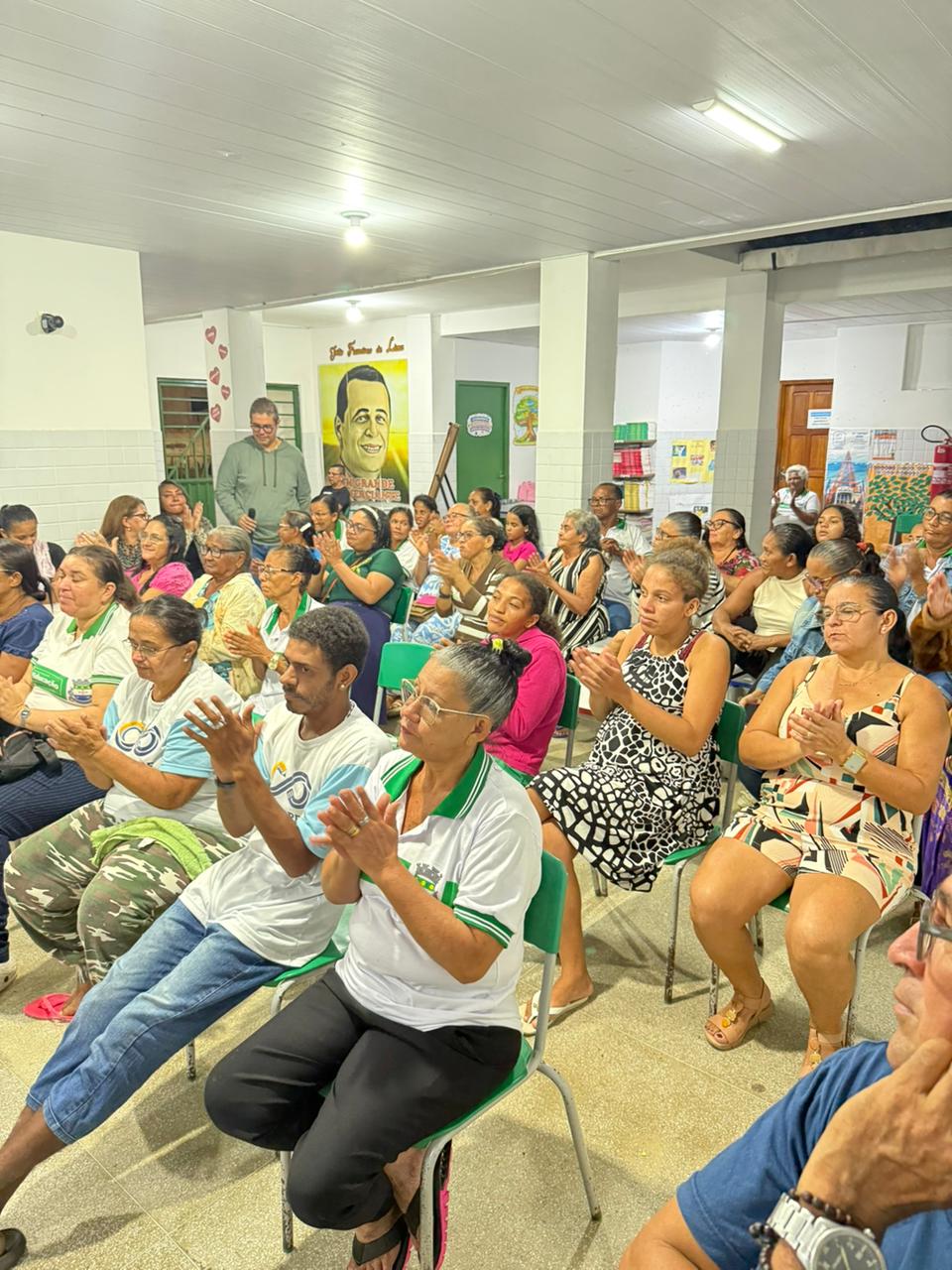 Prefeitura de Alhandra realiza primeiro pagamento do Bolsa EJA e ...